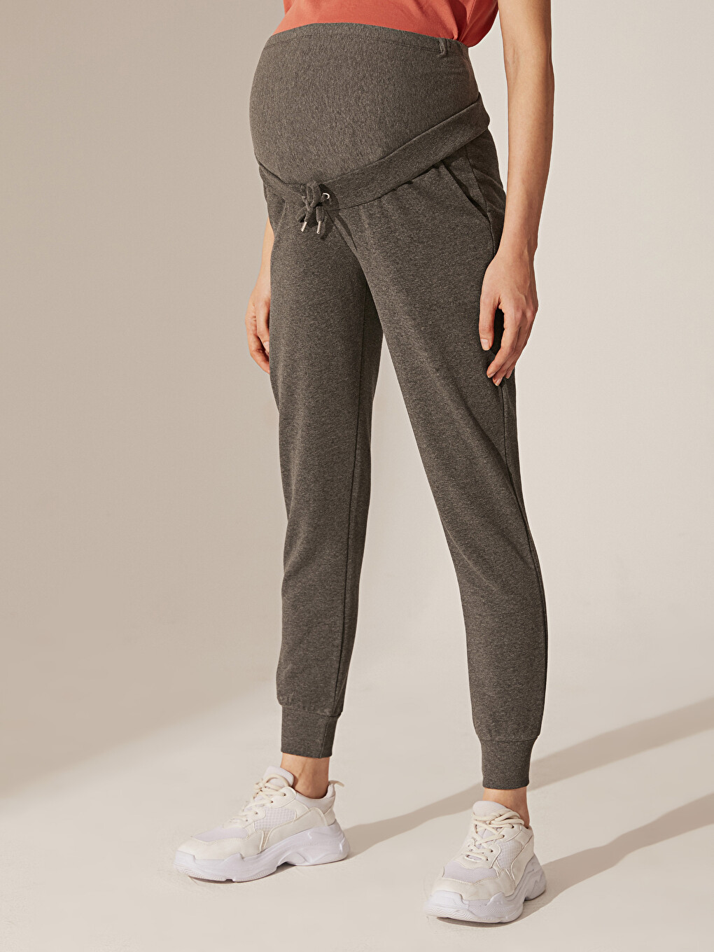 LCWAIKIKI Maternity Pregnant Tracksuit Bottom With Elastic Waist Belly ...