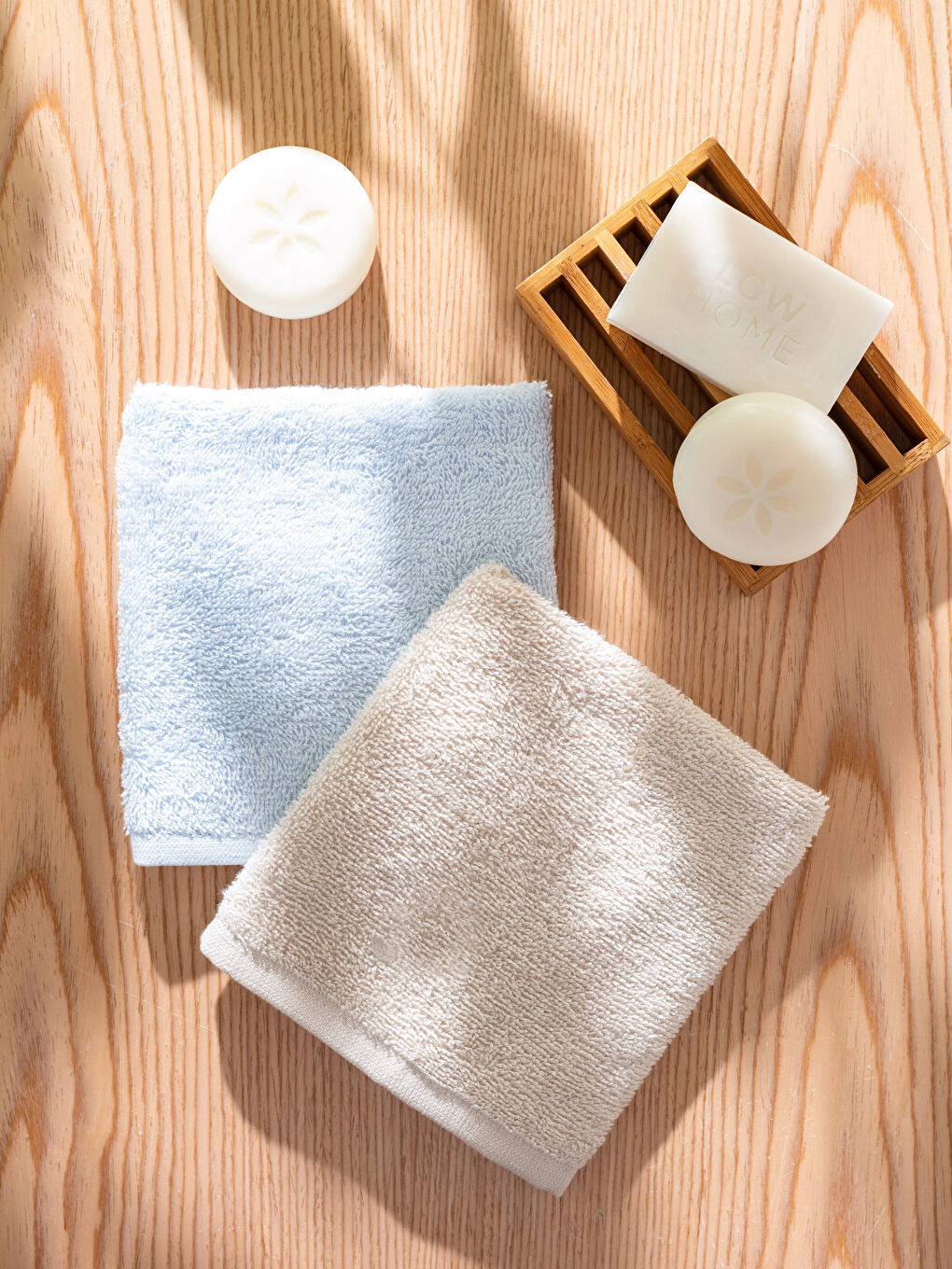 LCW HOME Plain Cotton Hand Towel 30x50 Cm - S2K599Z8-SCC - LC Waikiki