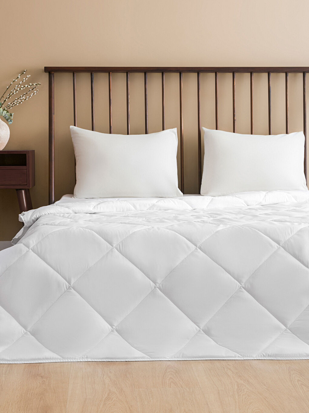 LCW HOME Patterned Double Quilt 195x215 cm -S4JF06Z8-J5E - LC Waikiki