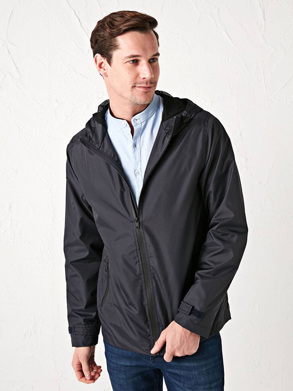 LCWAIKIKI Classic Hooded Vertical Collar Thin Men's Raincoat -S11036Z8 ...