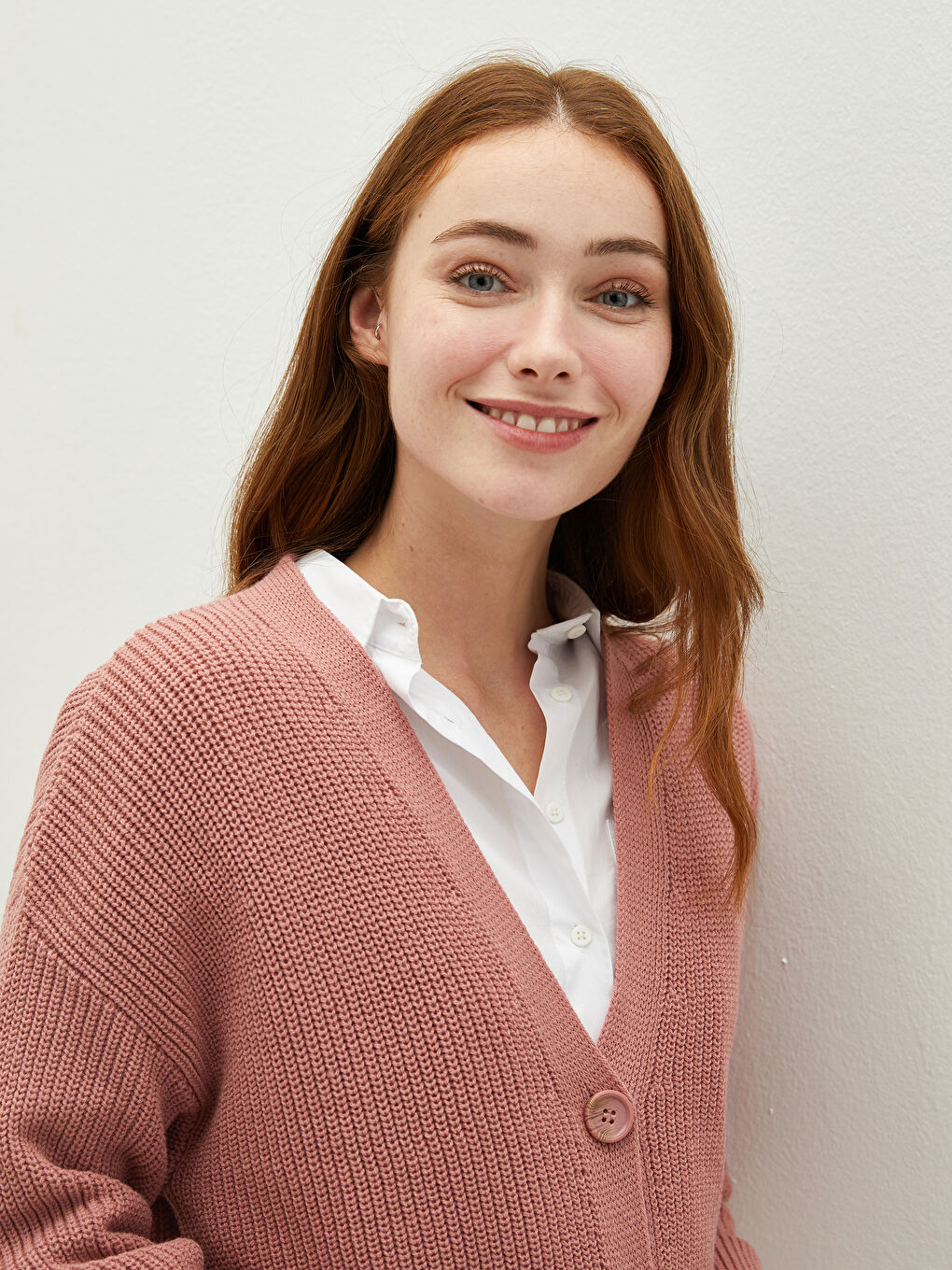 LCWAIKIKI Classic V-Neck Straight Front Buttoned Long Sleeve Women's Knitwear Cardigan ...