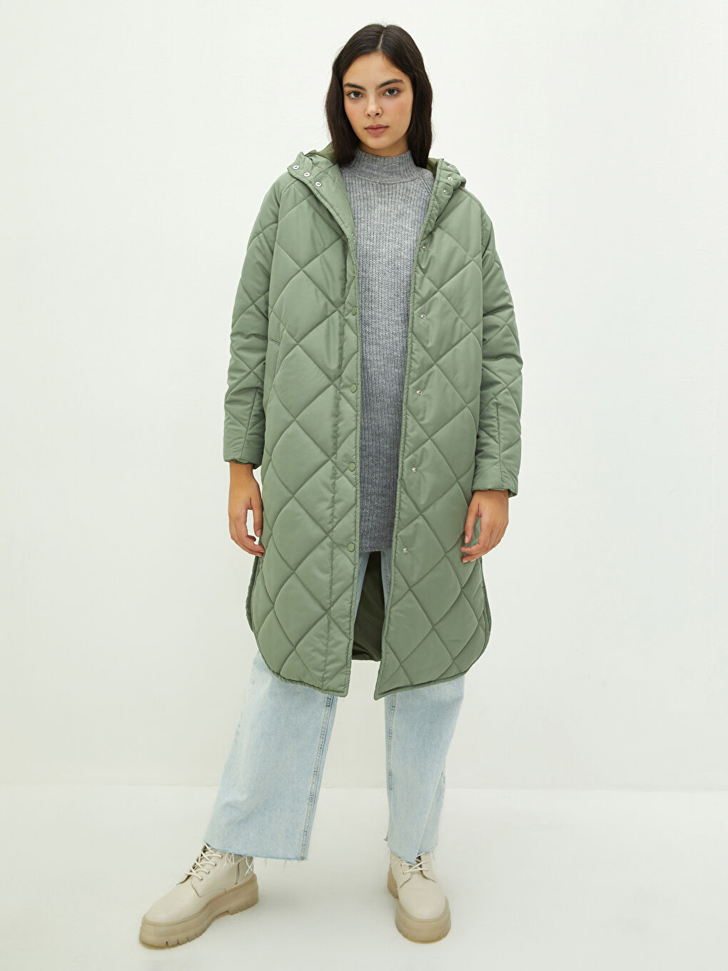 LCW Modest Hooded Quilted Long Sleeves Slim Women's Inflatable Coat ...