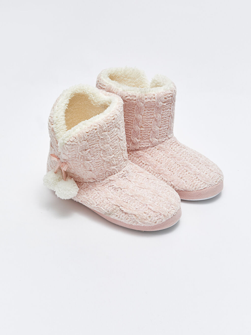 LCW STEPS Self Patterned Women's House Boots with Pompom - W21470Z8-MA6 ...