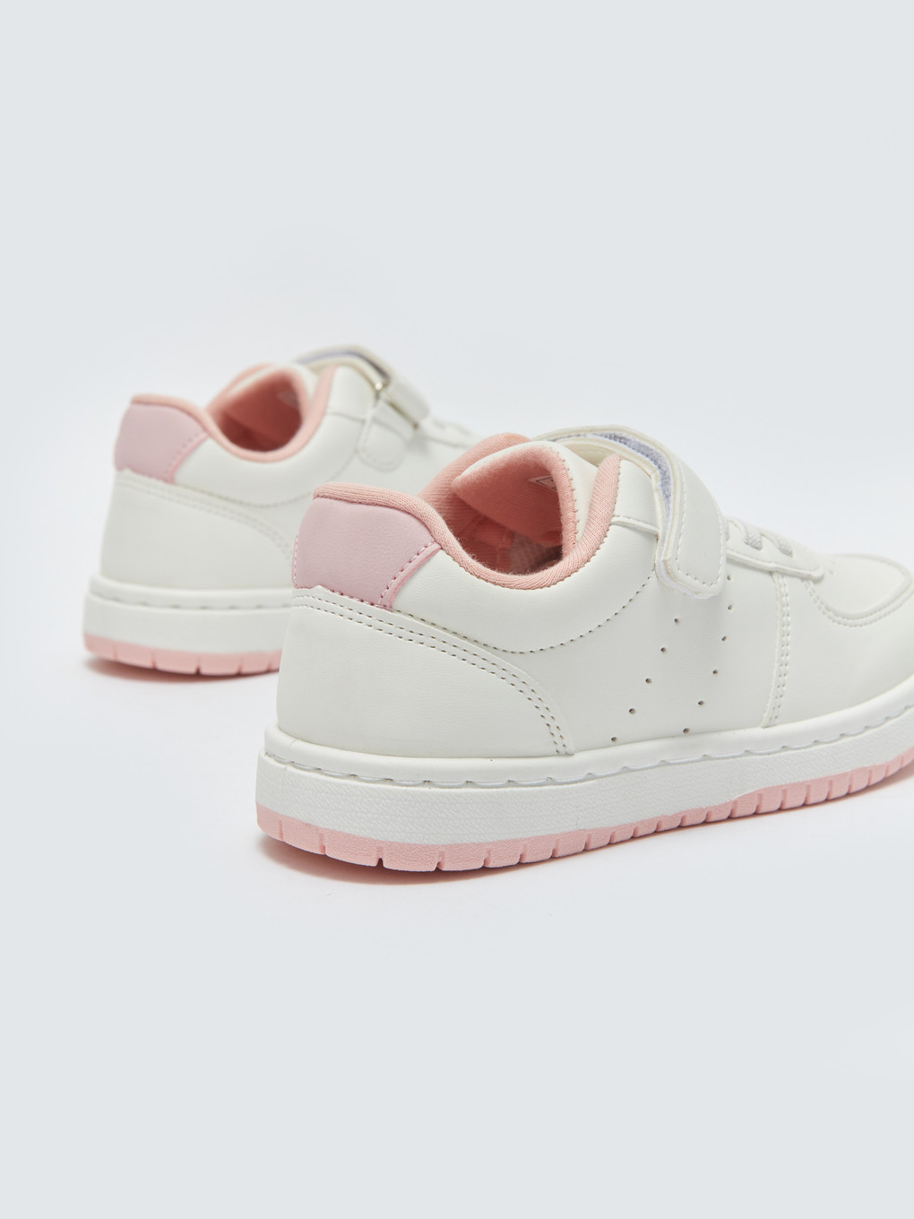 Lcw Steps Faux Leather Girls Sneakers S4bm69z4 Q6k Lc Waikiki