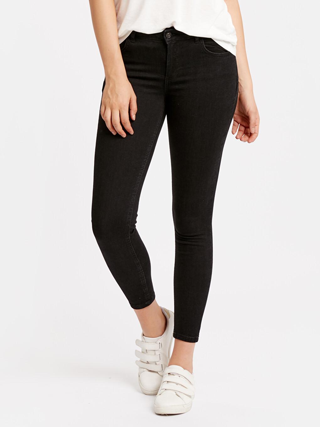 LCW Jeans Woman BLACK Jeans - 8W9620Z8-327 - LC Waikiki