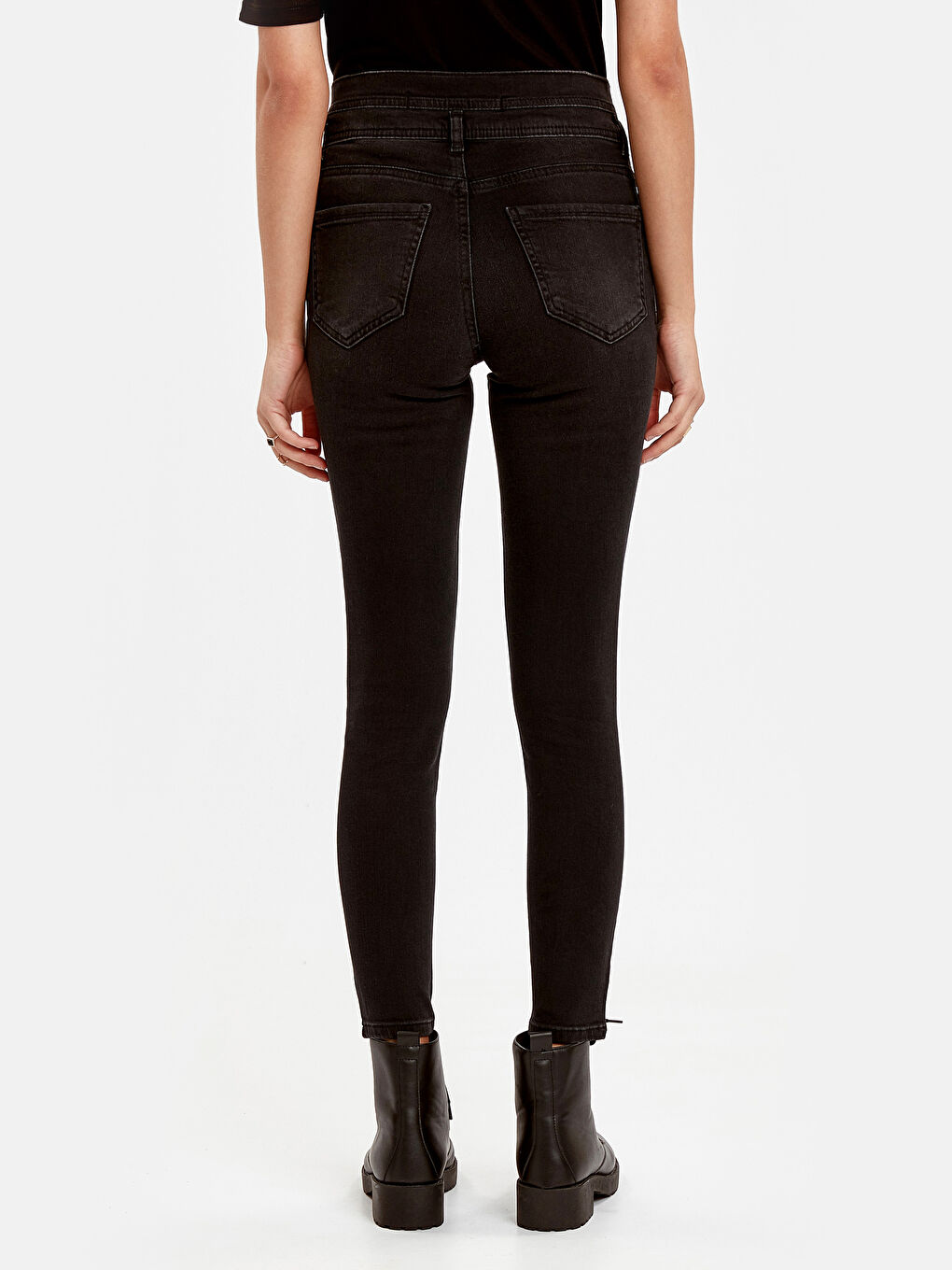 LCW Vision Woman BLACK Jeans -8WM176Z8-327 - LC Waikiki