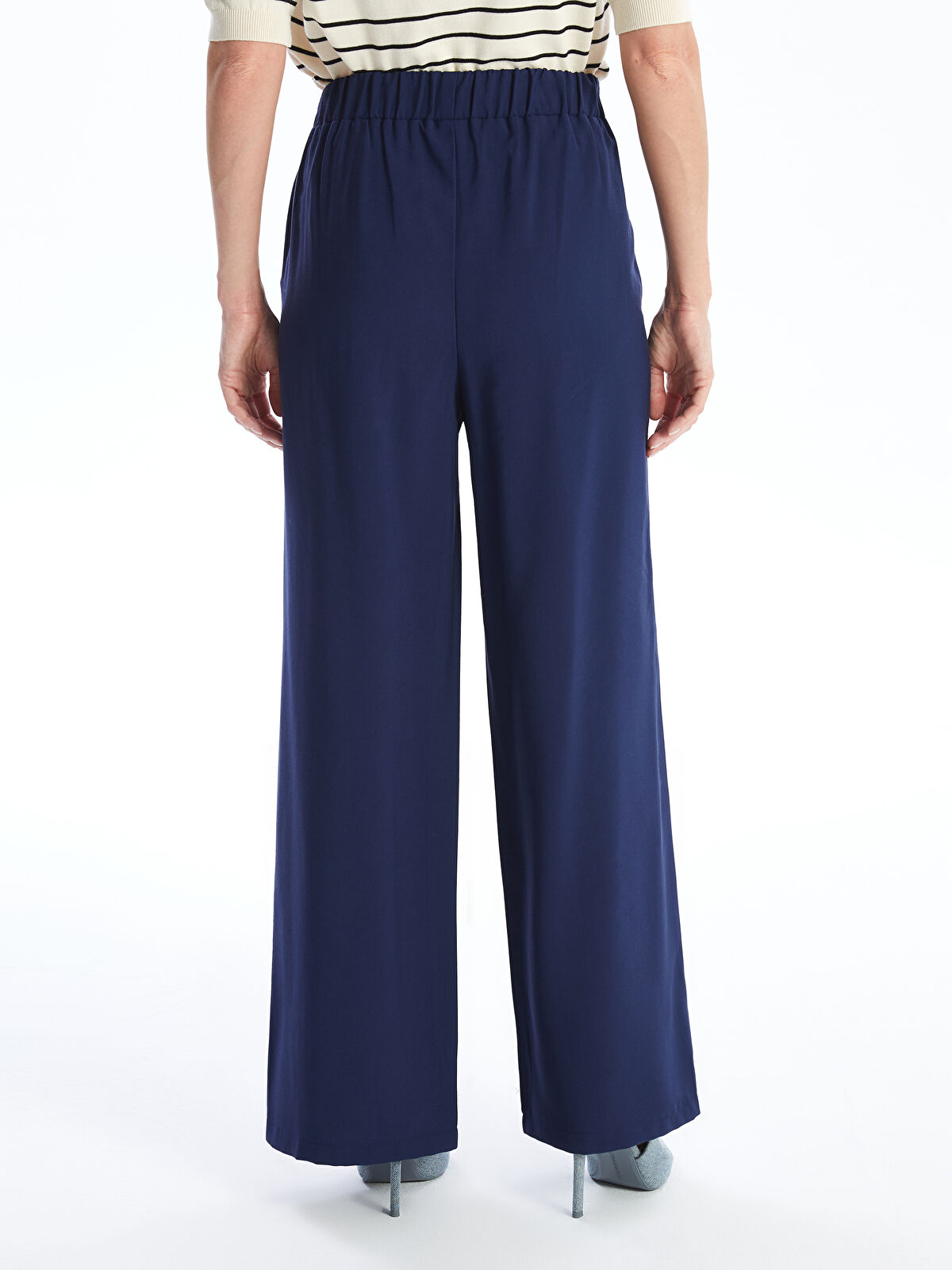 Lacivert Beli Lastikli Düz Geniş Paça Kadın Pantolon - S4O038Z8-JX9 | LCW