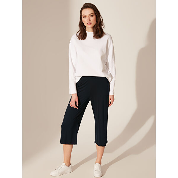 Standart Fit Penye Kadın Capri