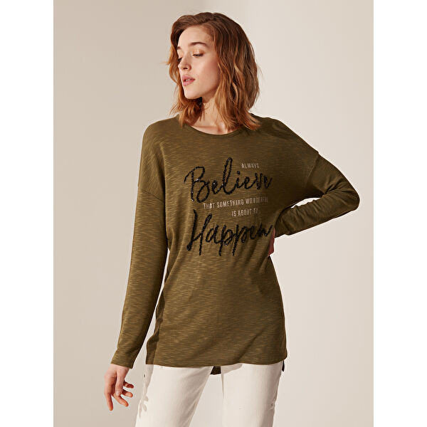 Yazı İşlemeli Dokulu Uzun Kollu Kadın Tişört