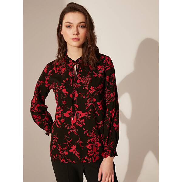 LCW CLASSIC Standart Fit Uzun Kollu Krep Kadın Bluz