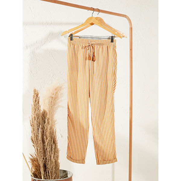 Bilek Boy Çizgili Havuç Pantolon