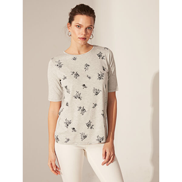 LCW GRACE Bisiklet Yaka Kısa Kollu Kadın Tişört LCW GRACE Bisiklet Yaka Kısa Kollu Kadın Tişört