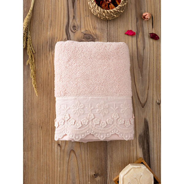 Dantel Detaylı Yüz Havlusu  50x80 Cm