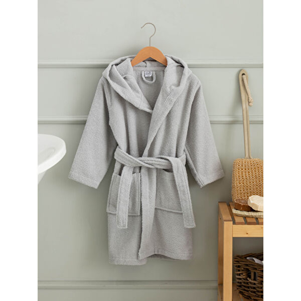 Nakış Detaylı Kapüşonlu Erkek Çocuk Bornoz