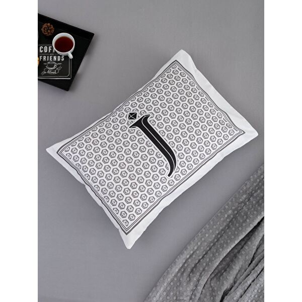 J Harfi Baskılı Yastık Kılıfı 50x70 Cm