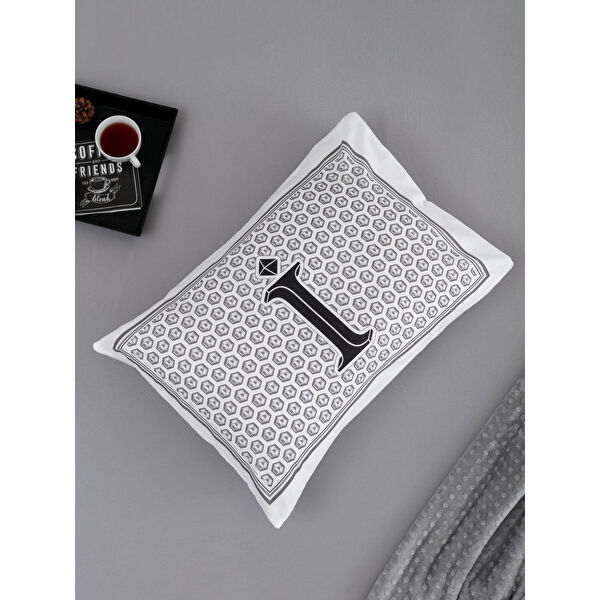 İ Harfi Baskılı Yastık Kılıfı 50x70 Cm