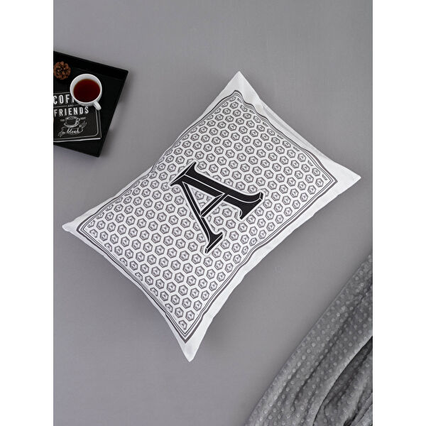 A Harfi Baskılı Yastık Kılıfı 50x70 Cm