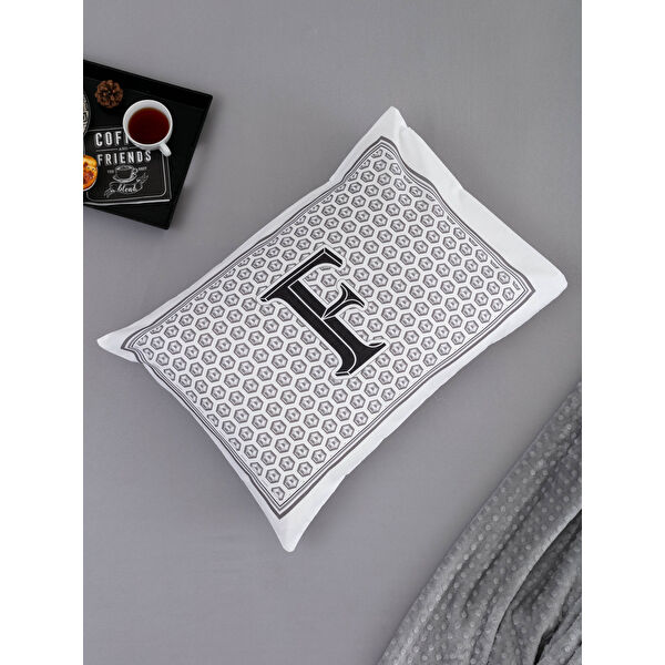 F Harfi Baskılı Yastık Kılıfı 50x70 Cm