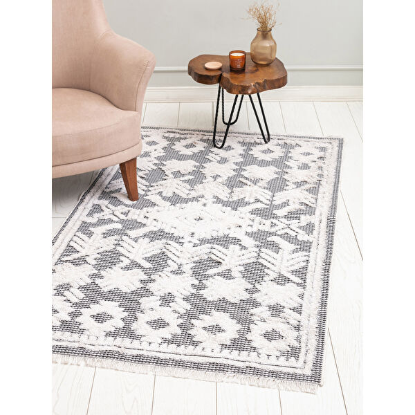 Desenli Saçaklı Halı 120x180 Cm