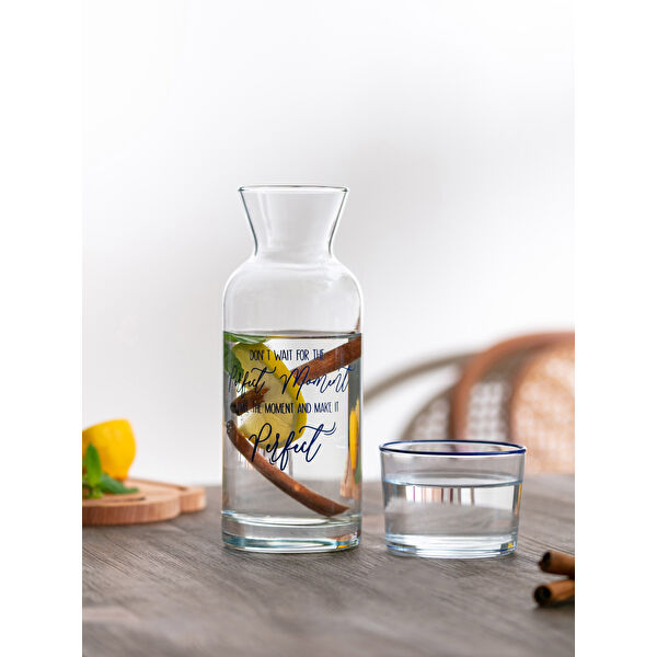 Yazı Baskılı Bardak Kapaklı Cam Karaf Sürahi 700 Ml Yazı Baskılı Bardak Kapaklı Cam Karaf Sürahi 700 Ml