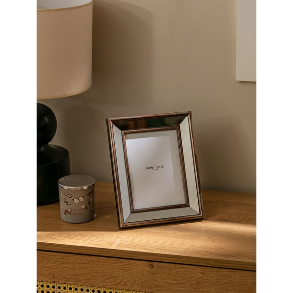 Dekoratif Fotoğraf Çerçevesi 19x24 Cm Dekoratif Fotoğraf Çerçevesi 19x24 Cm