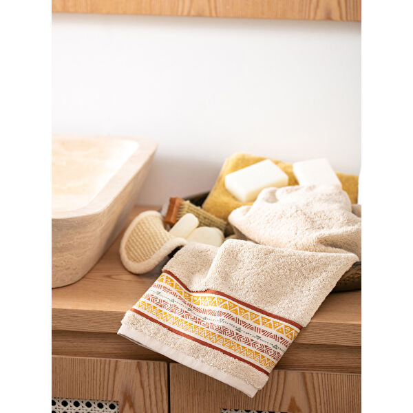 Nakışlı Pamuklu Yüz Havlusu 50x80 Cm