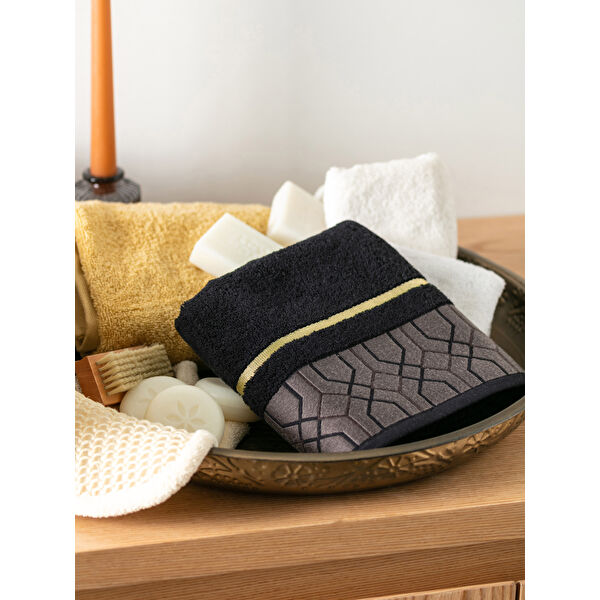 Nakışlı Pamuklu Yüz Havlusu 50x80 Cm