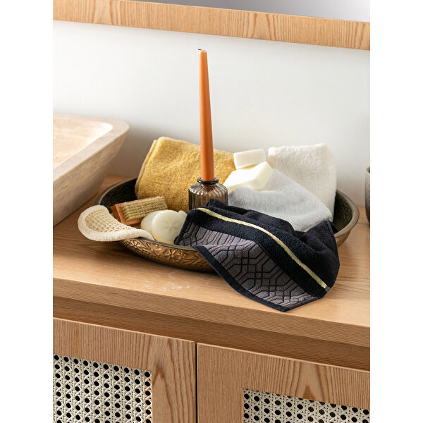 Nakışlı Pamuklu El Havlusu 30x50 Cm