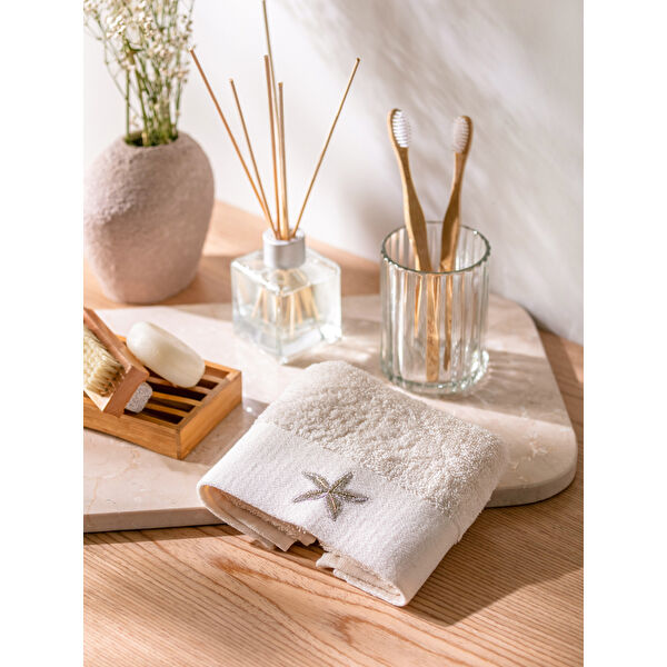 Deniz Yıldızı Nakışlı El Havlusu 30x50 Cm Deniz Yıldızı Nakışlı El Havlusu 30x50 Cm