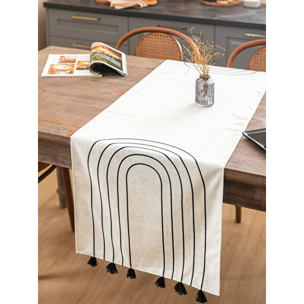 Desenli Püskül Detaylı Runner 45x150 Cm Desenli Püskül Detaylı Runner 45x150 Cm