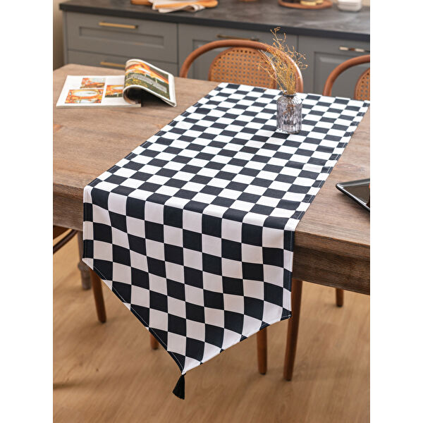 Dama Desenli Püskül Detaylı Runner 45x150 Cm Dama Desenli Püskül Detaylı Runner 45x150 Cm