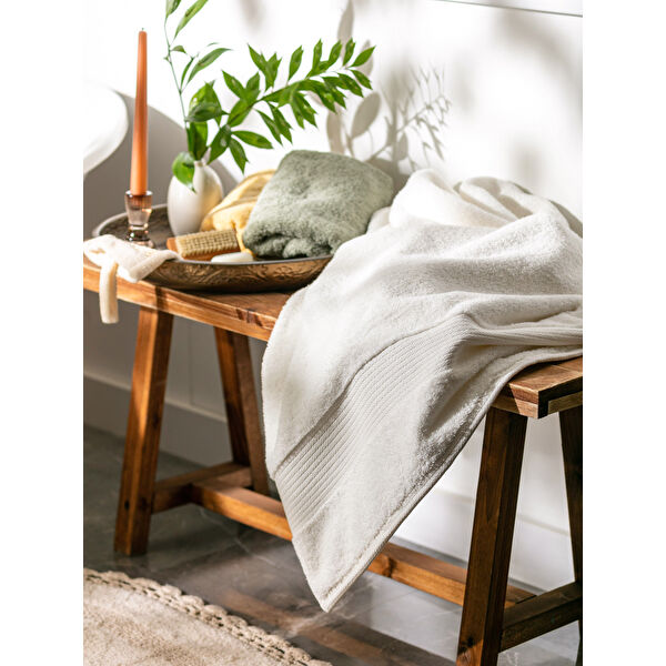 Düz Pamuklu Banyo Havlusu 70x140 Cm