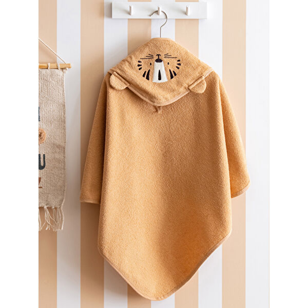 Nakışlı Kapüşonlu Erkek Bebek Havlusu 75x75 Cm Nakışlı Kapüşonlu Erkek Bebek Havlusu 75x75 Cm