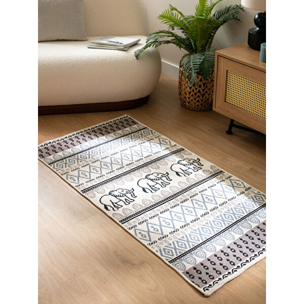 Etnik Desenli Çift Taraflı Halı 70x140 Cm Etnik Desenli Çift Taraflı Halı 70x140 Cm