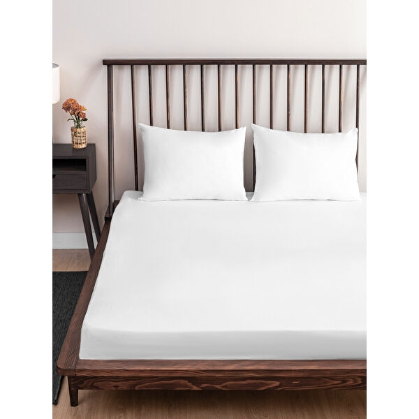 Düz Pamuk Saten Çift Kişilik Çarşaf 240x260 Cm Düz Pamuk Saten Çift Kişilik Çarşaf 240x260 Cm