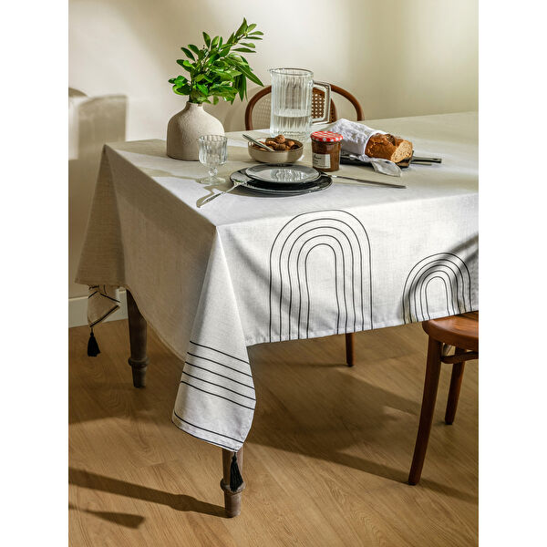 Baskılı Püskül Detaylı Masa Örtüsü 150x220 Cm