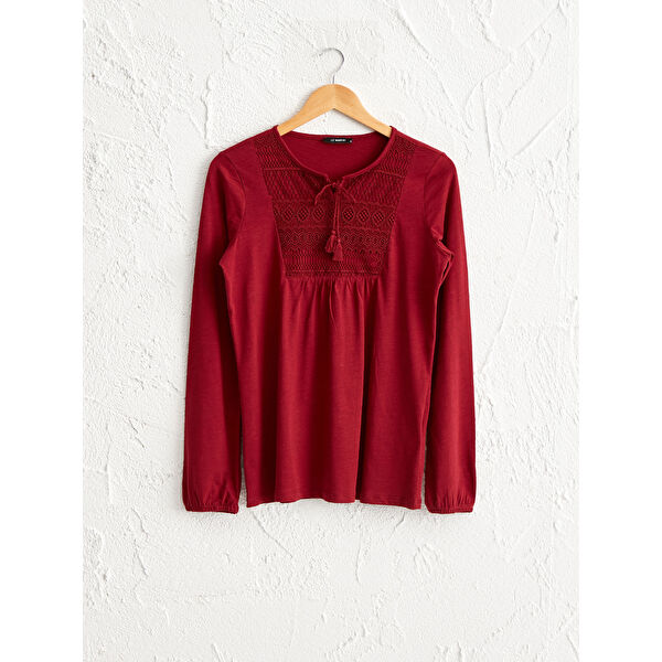 Yakası Dantelli Pamuklu Tişört