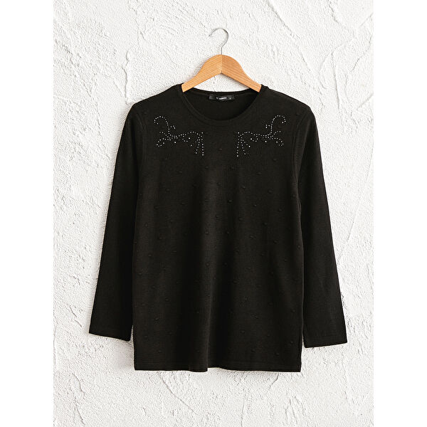 Nakış İşlemeli Triko Kazak