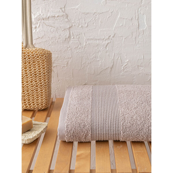 Çizgi Desenli Bukle Banyo Havlusu 70x140 Cm Çizgi Desenli Bukle Banyo Havlusu 70x140 Cm