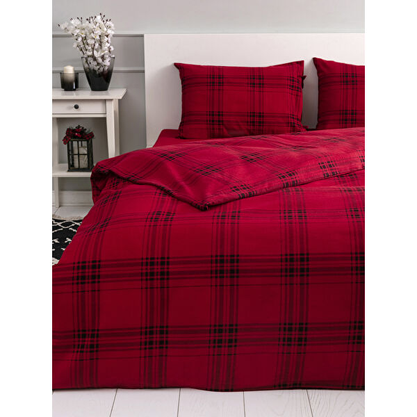 Çift Kişilik Ekose Desenli Nevresim Takımı Çift Kişilik Ekose Desenli Nevresim Takımı