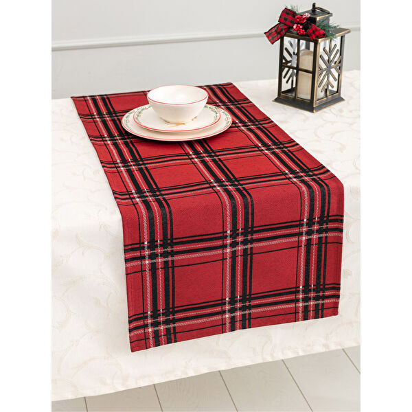Yılbaşı Temalı Ekose Desenli Goblen Runner 45x120 Cm Yılbaşı Temalı Ekose Desenli Goblen Runner 45x120 Cm