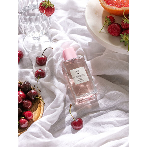 FLAMINGO EDT Kadın Parfüm 70 Ml FLAMINGO EDT Kadın Parfüm 70 Ml