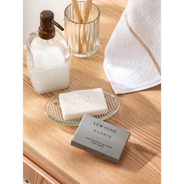 Bal Çiçeği Kokulu Katı Sabun 100 Gr Bal Çiçeği Kokulu Katı Sabun 100 Gr