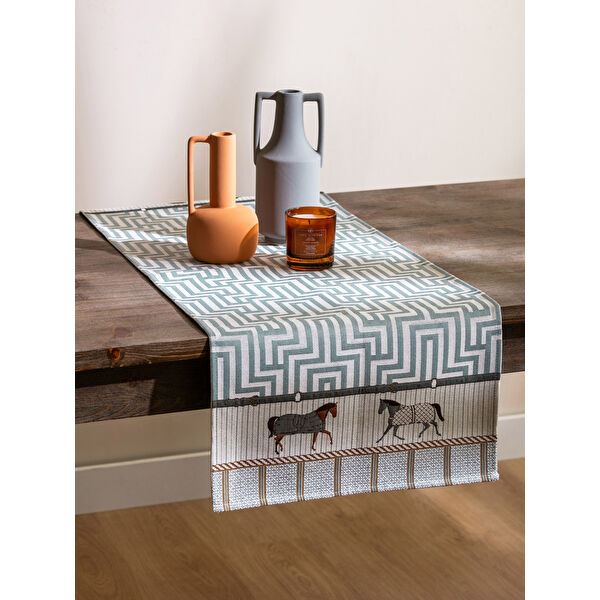 At Desenli Jakarlı Runner 45x120 Cm At Desenli Jakarlı Runner 45x120 Cm