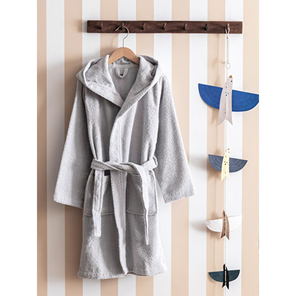 Düz Uzun Kapüşonlu Erkek Çocuk Bornoz Düz Uzun Kapüşonlu Erkek Çocuk Bornoz