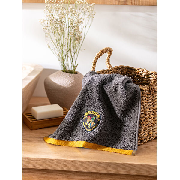 Harry Potter Lisanslı Pamuklu Çocuk El Havlusu 30X50 Cm Harry Potter Lisanslı Pamuklu Çocuk El Havlusu 30X50 Cm