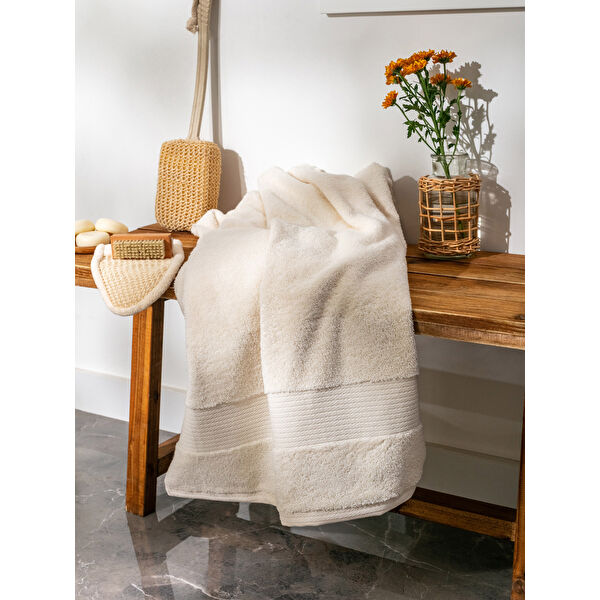 Düz Banyo Havlusu 70x140 Cm Düz Banyo Havlusu 70x140 Cm