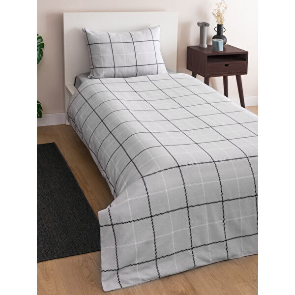 Desenli Pamuklu Tek Kişilik Nevresim Takımı Desenli Pamuklu Tek Kişilik Nevresim Takımı