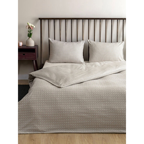 Ekose Desenli Çift Kişilik Nevresim Takımı Ekose Desenli Çift Kişilik Nevresim Takımı