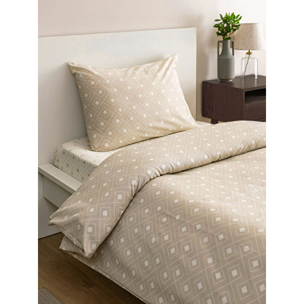 Geometrik Desenli Tek Kişilik Nevresim Takımı Geometrik Desenli Tek Kişilik Nevresim Takımı